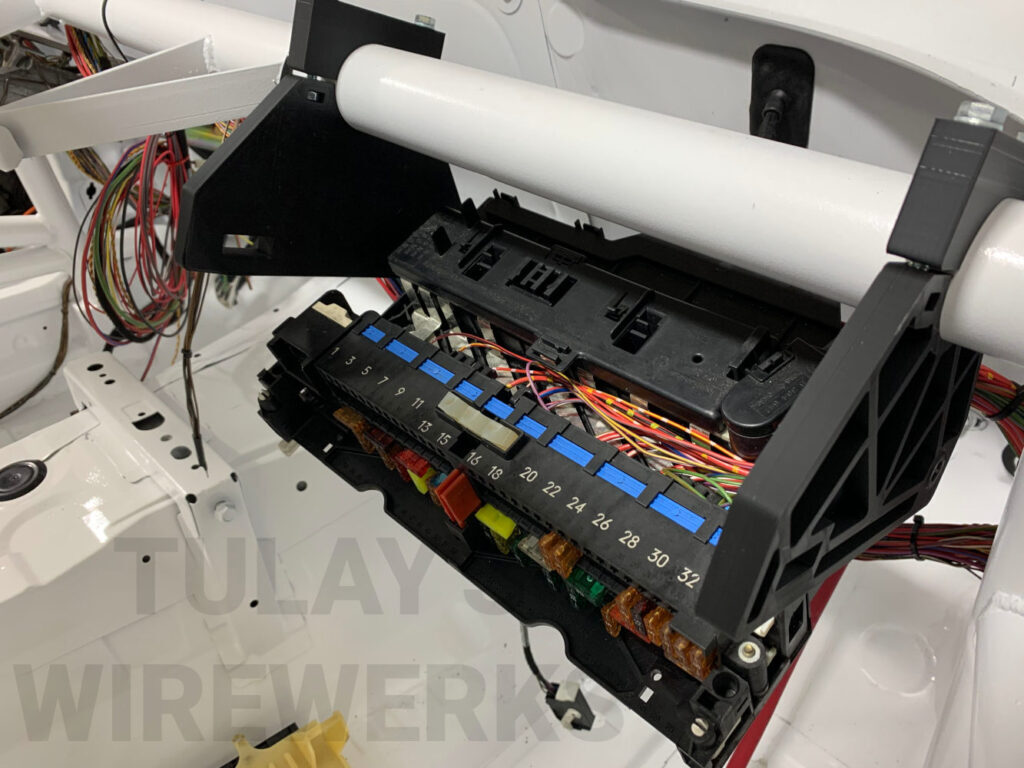 E46 Fuse Box Brackets – Tulay's Wire Werks